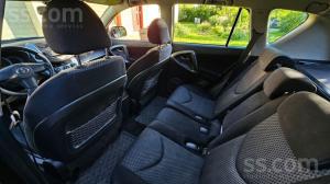 Pelēks Toyota RAV4 2007 Rīga, ar dzinēja tilpumu 2.00 L un nobraukumu 275 tūkst. km par 3300 €, foto 9 vietnē AUTOMOTO.COM.LV