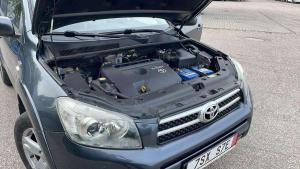 Pelēks Toyota RAV4 2007 Marijampole, ar dzinēja tilpumu 2.20 L un nobraukumu 244 tūkst. km par 3499 €, foto 19 vietnē AUTOMOTO.COM.LV