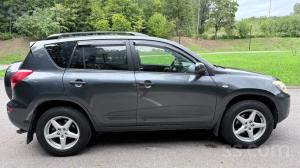 Pelēks Toyota RAV4 2007 Ogre, ar dzinēja tilpumu 2.20 L un nobraukumu 170 tūkst. km par 4600 €, foto 6 vietnē AUTOMOTO.COM.LV