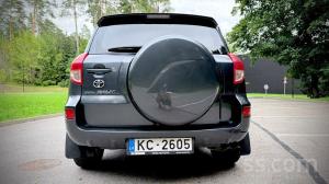 Pelēks Toyota RAV4 2007 Ogre, ar dzinēja tilpumu 2.20 L un nobraukumu 170 tūkst. km par 4600 €, foto 7 vietnē AUTOMOTO.COM.LV