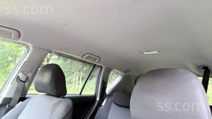 Pelēks Toyota RAV4 2007 Ogre, ar dzinēja tilpumu 2.20 L un nobraukumu 170 tūkst. km par 4600 €, foto 12 vietnē AUTOMOTO.COM.LV