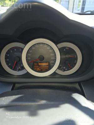 Pelēks Toyota RAV4 2007 Rīga, ar dzinēja tilpumu 2.20 L un nobraukumu 247 tūkst. km par 3500 €, foto 9 vietnē AUTOMOTO.COM.LV