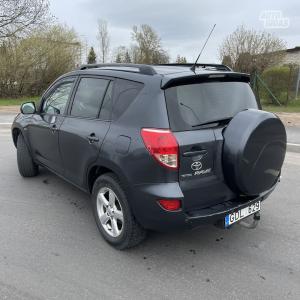 Pelēks Toyota RAV4 2008 Šauļi, ar dzinēja tilpumu 2.20 L un nobraukumu 220 tūkst. km par 3999 €, foto 4 vietnē AUTOMOTO.COM.LV