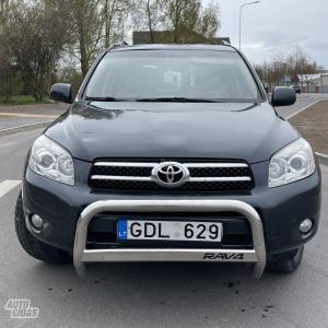 Pelēks Toyota RAV4 2008 Šauļi, ar dzinēja tilpumu 2.20 L un nobraukumu 220 tūkst. km par 3999 €, foto 9 vietnē AUTOMOTO.COM.LV