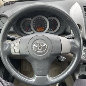 Pelēks Toyota RAV4 2008 Šauļi, ar dzinēja tilpumu 2.20 L un nobraukumu 220 tūkst. km par 3999 €, foto 18 vietnē AUTOMOTO.COM.LV