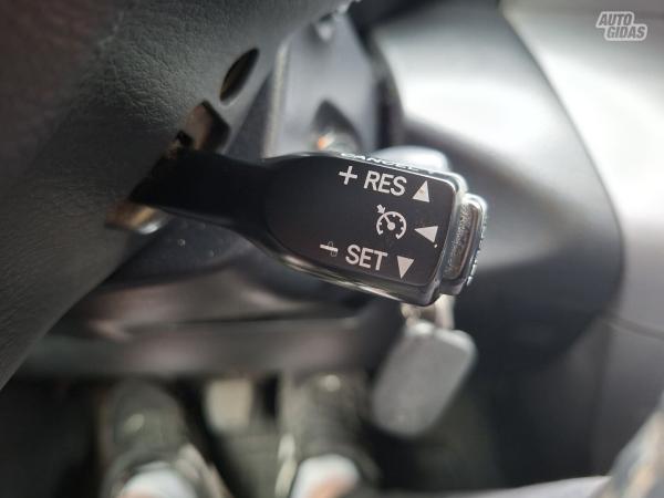 Pelēks Toyota RAV4 2008 Šauļi, ar dzinēja tilpumu 2.20 L un nobraukumu 325 tūkst. km par 3450 €, foto 10 vietnē AUTOMOTO.COM.LV