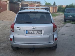 Серый Тойота РАВ 4 2008 в Шяуляй, объемом двигателя 2.20 л и пробегом 325 тыс. км за 3350 €, фото 4 на AUTOMOTO.COM.LV
