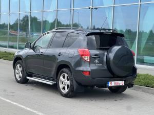 Pelēks Toyota RAV4 2008 Rēzekne, ar dzinēja tilpumu 2.20 L un nobraukumu 275 tūkst. km par 3950 €, foto 6 vietnē AUTOMOTO.COM.LV