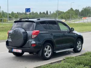 Pelēks Toyota RAV4 2008 Rēzekne, ar dzinēja tilpumu 2.20 L un nobraukumu 275 tūkst. km par 3950 €, foto 8 vietnē AUTOMOTO.COM.LV