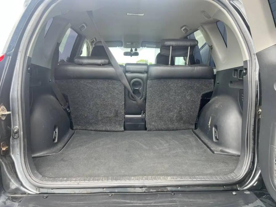 Pelēks Toyota RAV4 2008 Rēzekne, ar dzinēja tilpumu 2.20 L un nobraukumu 275 tūkst. km par 3950 €, foto 18 vietnē AUTOMOTO.COM.LV