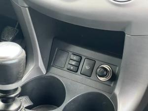 Pelēks Toyota RAV4 2008 Rēzekne, ar dzinēja tilpumu 2.20 L un nobraukumu 275 tūkst. km par 3950 €, foto 19 vietnē AUTOMOTO.COM.LV