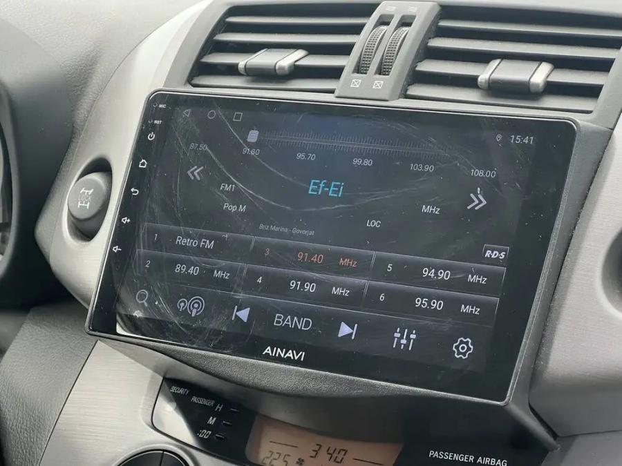 Pelēks Toyota RAV4 2008 Rēzekne, ar dzinēja tilpumu 2.20 L un nobraukumu 275 tūkst. km par 3950 €, foto 22 vietnē AUTOMOTO.COM.LV