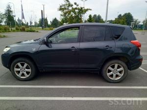Pelēks Toyota RAV4 2008 Rīga, ar dzinēja tilpumu 2.20 L un nobraukumu 253 tūkst. km par 4300 €, foto 8 vietnē AUTOMOTO.COM.LV