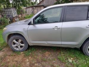 Grey Toyota RAV4 2008 in Preili, with an engine capacity of 2.20 L and mileage of 300 thousand km for 3100 €, photo  on AUTOMOTO.COM.LV