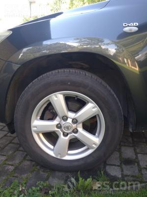 Grey Toyota RAV4 2008 in Riga, with an engine capacity of 2.20 L and mileage of 313 thousand km for 52000 €, photo 3 on AUTOMOTO.COM.LV