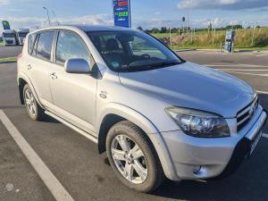 Grey Toyota RAV4 2008 in Moletai, with an engine capacity of 2.23 L and mileage of 205 thousand km for 4950 €, photo  on AUTOMOTO.COM.LV