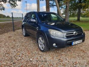 Pelēks Toyota RAV4 2008 Cēsis, ar dzinēja tilpumu 2.20 L un nobraukumu 0 tūkst. km par 5900 €, foto 4 vietnē AUTOMOTO.COM.LV