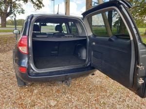 Pelēks Toyota RAV4 2008 Cēsis, ar dzinēja tilpumu 2.20 L un nobraukumu 0 tūkst. km par 5900 €, foto 6 vietnē AUTOMOTO.COM.LV