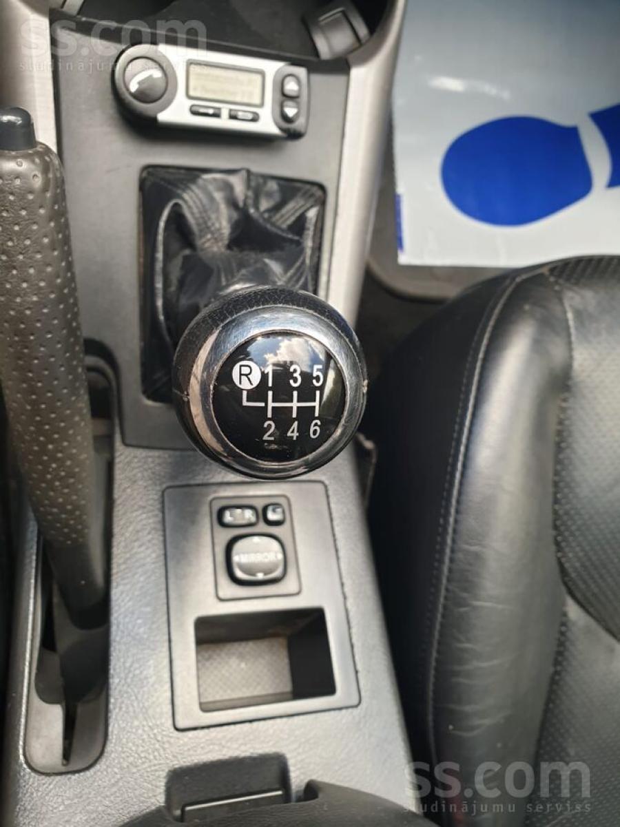Pelēks Toyota RAV4 2008 Cēsis, ar dzinēja tilpumu 2.20 L un nobraukumu 0 tūkst. km par 5900 €, foto 7 vietnē AUTOMOTO.COM.LV