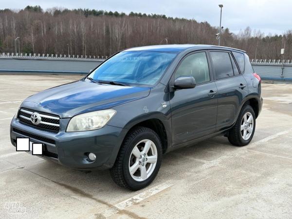 Pelēks Toyota RAV4 2009 Ukmergė, ar dzinēja tilpumu 2.20 L un nobraukumu 204 tūkst. km par 5400 €, foto 1 vietnē AUTOMOTO.COM.LV