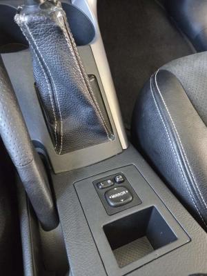 Grey Toyota RAV4 2009 in Vilnius, with an engine capacity of 2.23 L and mileage of 207 thousand km for 5400 €, photo 22 on AUTOMOTO.COM.LV