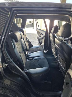 Grey Toyota RAV4 2009 in Vilnius, with an engine capacity of 2.23 L and mileage of 207 thousand km for 5400 €, photo 27 on AUTOMOTO.COM.LV
