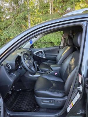 Pelēks Toyota RAV4 2009 Ukmergė, ar dzinēja tilpumu 2.23 L un nobraukumu 211 tūkst. km par 5400 €, foto 12 vietnē AUTOMOTO.COM.LV