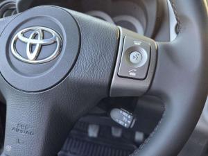 Pelēks Toyota RAV4 2009 Ukmergė, ar dzinēja tilpumu 2.23 L un nobraukumu 211 tūkst. km par 5400 €, foto 18 vietnē AUTOMOTO.COM.LV