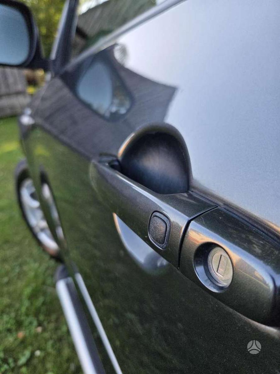 Pelēks Toyota RAV4 2009 Ukmergė, ar dzinēja tilpumu 2.23 L un nobraukumu 211 tūkst. km par 5400 €, foto 31 vietnē AUTOMOTO.COM.LV