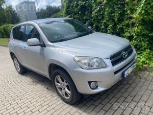 Pelēks Toyota RAV4 2009 Rīga, ar dzinēja tilpumu 2.20 L un nobraukumu 256 tūkst. km par 4750 €, foto  vietnē AUTOMOTO.COM.LV
