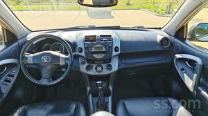 Pelēks Toyota RAV4 2009 Rīga, ar dzinēja tilpumu 2.20 L un nobraukumu 278 tūkst. km par 4500 €, foto 11 vietnē AUTOMOTO.COM.LV