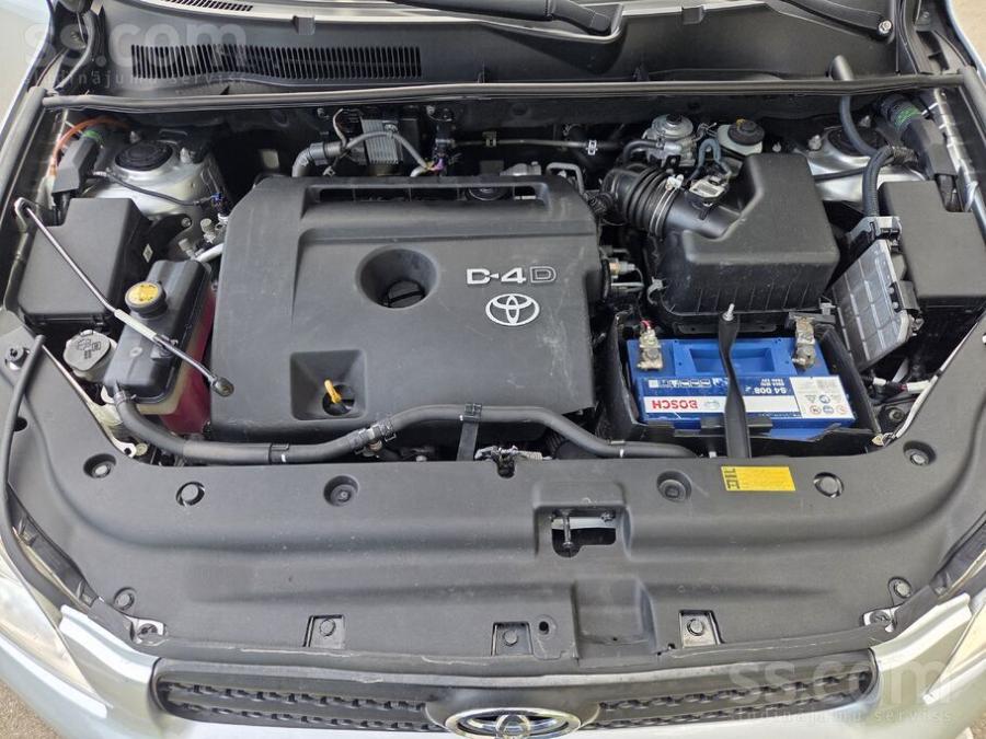 Pelēks Toyota RAV4 2009 Jēkabpils, ar dzinēja tilpumu 2.20 L un nobraukumu 230 tūkst. km par 4900 €, foto 6 vietnē AUTOMOTO.COM.LV