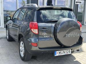 Pelēks Toyota RAV4 2009 Viļņa, ar dzinēja tilpumu 2.23 L un nobraukumu 277 tūkst. km par 3800 €, foto 7 vietnē AUTOMOTO.COM.LV