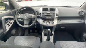 Pelēks Toyota RAV4 2009 Marijampole, ar dzinēja tilpumu 2.00 L un nobraukumu 250 tūkst. km par 4699 €, foto 15 vietnē AUTOMOTO.COM.LV