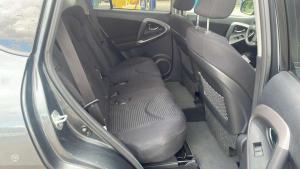 Pelēks Toyota RAV4 2009 Marijampole, ar dzinēja tilpumu 2.00 L un nobraukumu 250 tūkst. km par 4699 €, foto 17 vietnē AUTOMOTO.COM.LV
