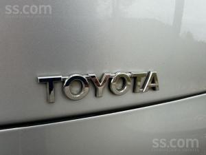 Grey Toyota RAV4 2009 in Daugavpils, with an engine capacity of 2.20 L and mileage of 0 thousand km for 5750 €, photo 5 on AUTOMOTO.COM.LV