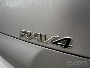 Grey Toyota RAV4 2009 in Daugavpils, with an engine capacity of 2.20 L and mileage of 0 thousand km for 5750 €, photo 7 on AUTOMOTO.COM.LV
