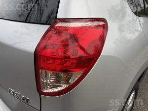 Grey Toyota RAV4 2009 in Daugavpils, with an engine capacity of 2.20 L and mileage of 0 thousand km for 5750 €, photo 8 on AUTOMOTO.COM.LV