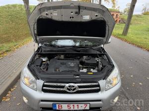 Grey Toyota RAV4 2009 in Daugavpils, with an engine capacity of 2.20 L and mileage of 0 thousand km for 5750 €, photo 13 on AUTOMOTO.COM.LV