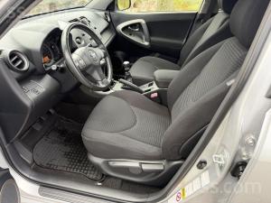 Grey Toyota RAV4 2009 in Daugavpils, with an engine capacity of 2.20 L and mileage of 0 thousand km for 5750 €, photo 19 on AUTOMOTO.COM.LV