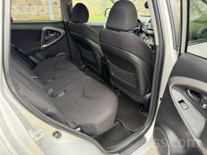 Grey Toyota RAV4 2009 in Daugavpils, with an engine capacity of 2.20 L and mileage of 0 thousand km for 5750 €, photo 21 on AUTOMOTO.COM.LV