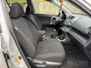 Grey Toyota RAV4 2009 in Daugavpils, with an engine capacity of 2.20 L and mileage of 0 thousand km for 5750 €, photo 22 on AUTOMOTO.COM.LV