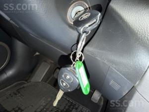 Grey Toyota RAV4 2009 in Daugavpils, with an engine capacity of 2.20 L and mileage of 0 thousand km for 5750 €, photo 24 on AUTOMOTO.COM.LV