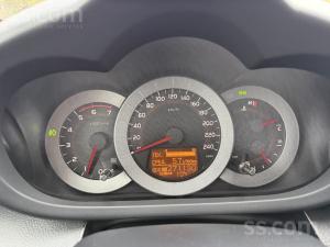 Grey Toyota RAV4 2009 in Daugavpils, with an engine capacity of 2.20 L and mileage of 0 thousand km for 5750 €, photo 27 on AUTOMOTO.COM.LV