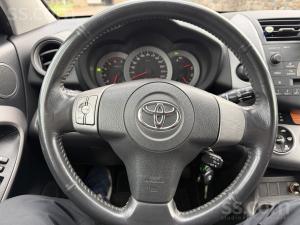 Grey Toyota RAV4 2009 in Daugavpils, with an engine capacity of 2.20 L and mileage of 0 thousand km for 5750 €, photo 28 on AUTOMOTO.COM.LV