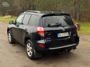 Pelēks Toyota RAV4 2010 Ukmergė, ar dzinēja tilpumu 2.20 L un nobraukumu 500 tūkst. km par 4990 €, foto 6 vietnē AUTOMOTO.COM.LV