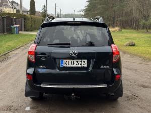 Pelēks Toyota RAV4 2010 Ukmergė, ar dzinēja tilpumu 2.20 L un nobraukumu 500 tūkst. km par 4990 €, foto 8 vietnē AUTOMOTO.COM.LV