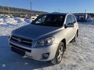 Pelēks Toyota RAV4 2010 Viļņa, ar dzinēja tilpumu 2.00 L un nobraukumu 298 tūkst. km par 5750 €, foto  vietnē AUTOMOTO.COM.LV