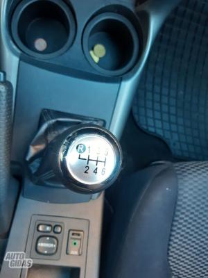 Pelēks Toyota RAV4 2010 Klaipėda, ar dzinēja tilpumu 2.20 L un nobraukumu 250 tūkst. km par 9500 €, foto 4 vietnē AUTOMOTO.COM.LV