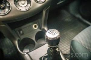 Pelēks Toyota RAV4 2010 Rīga, ar dzinēja tilpumu 2.20 L un nobraukumu 268 tūkst. km par 5990 €, foto 21 vietnē AUTOMOTO.COM.LV